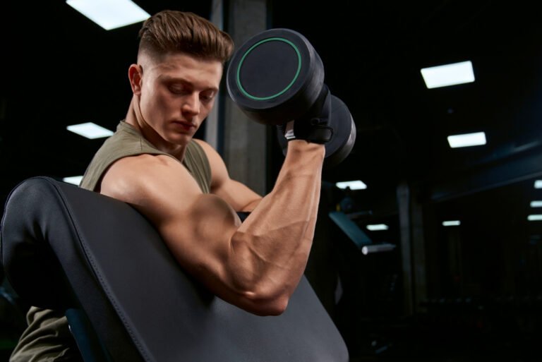10 Outer Bicep Exercises To Sculpt And Strengthen Your Arms - Workout Guru